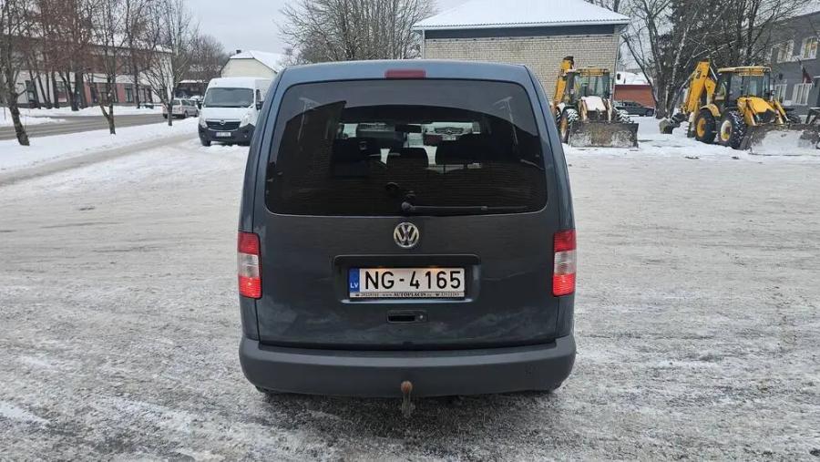 Pelēks Volkswagen Caddy 2009 Rīga, ar dzinēja tilpumu 1.60 L un nobraukumu 239 tūkst. km par 4550 €, foto 7 vietnē AUTOMOTO.COM.LV