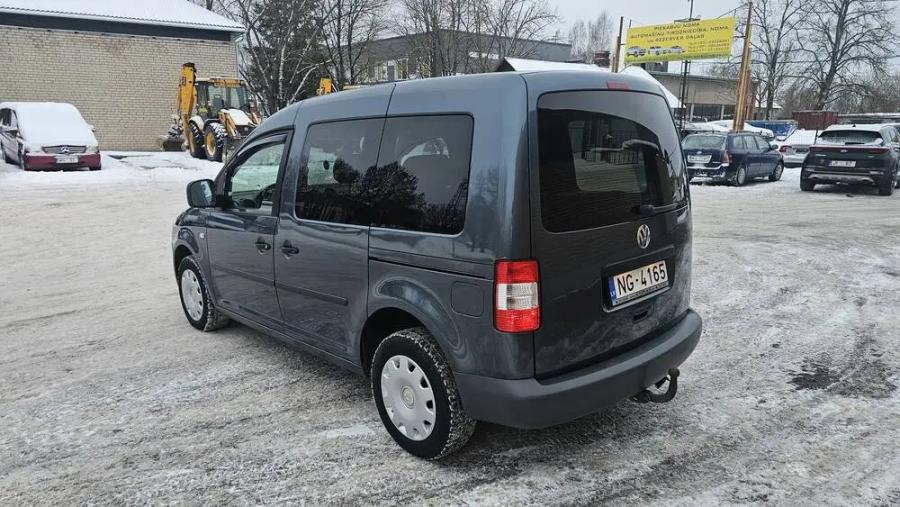 Pelēks Volkswagen Caddy 2009 Rīga, ar dzinēja tilpumu 1.60 L un nobraukumu 239 tūkst. km par 4550 €, foto 8 vietnē AUTOMOTO.COM.LV