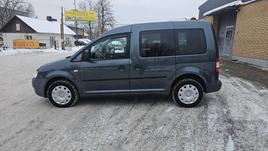 Pelēks Volkswagen Caddy 2009 Rīga, ar dzinēja tilpumu 1.60 L un nobraukumu 239 tūkst. km par 4550 €, foto 9 vietnē AUTOMOTO.COM.LV