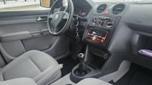 Pelēks Volkswagen Caddy 2009 Rīga, ar dzinēja tilpumu 1.60 L un nobraukumu 239 tūkst. km par 4550 €, foto 19 vietnē AUTOMOTO.COM.LV