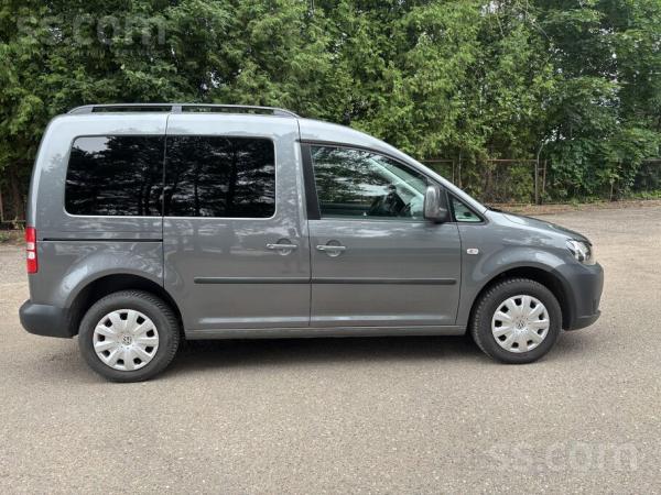 Pelēks Volkswagen Caddy 2011 Ogre, ar dzinēja tilpumu 1.20 L un nobraukumu 155 tūkst. km par 6650 €, foto 2 vietnē AUTOMOTO.COM.LV