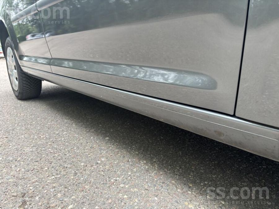 Pelēks Volkswagen Caddy 2011 Ogre, ar dzinēja tilpumu 1.20 L un nobraukumu 155 tūkst. km par 6650 €, foto 12 vietnē AUTOMOTO.COM.LV