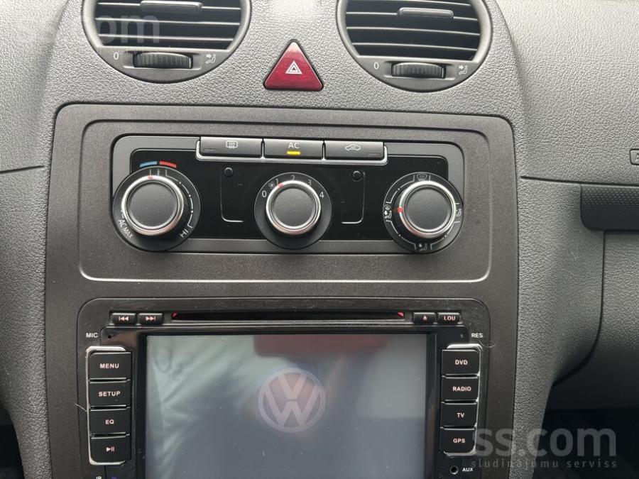 Pelēks Volkswagen Caddy 2011 Ogre, ar dzinēja tilpumu 1.20 L un nobraukumu 155 tūkst. km par 6650 €, foto 15 vietnē AUTOMOTO.COM.LV