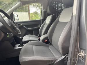 Pelēks Volkswagen Caddy 2011 Ogre, ar dzinēja tilpumu 1.20 L un nobraukumu 155 tūkst. km par 6650 €, foto 17 vietnē AUTOMOTO.COM.LV