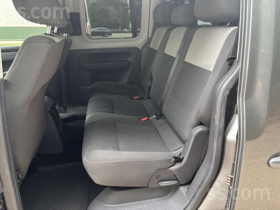 Pelēks Volkswagen Caddy 2011 Ogre, ar dzinēja tilpumu 1.20 L un nobraukumu 155 tūkst. km par 6650 €, foto 20 vietnē AUTOMOTO.COM.LV