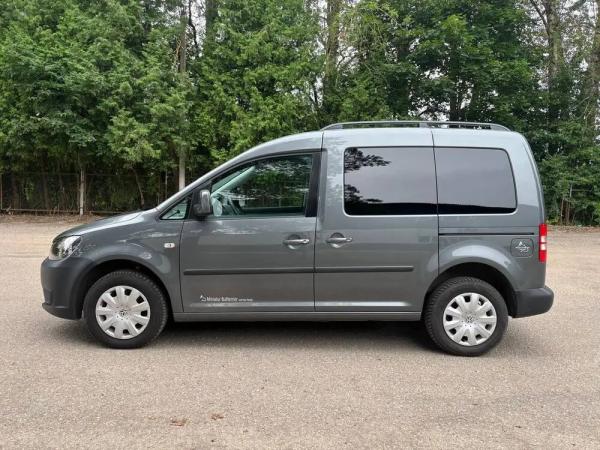 Pelēks Volkswagen Caddy 2011 Ogre, ar dzinēja tilpumu 1.20 L un nobraukumu 155 tūkst. km par 6650 €, foto 1 vietnē AUTOMOTO.COM.LV