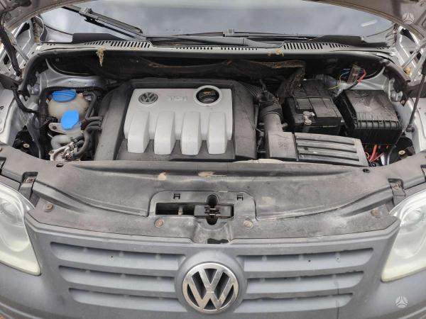 Grey Volkswagen Caddy 2004 in Ukmerge, with an engine capacity of 1.90 L and mileage of 260 thousand km for 1500 €, photo 9 on AUTOMOTO.COM.LV