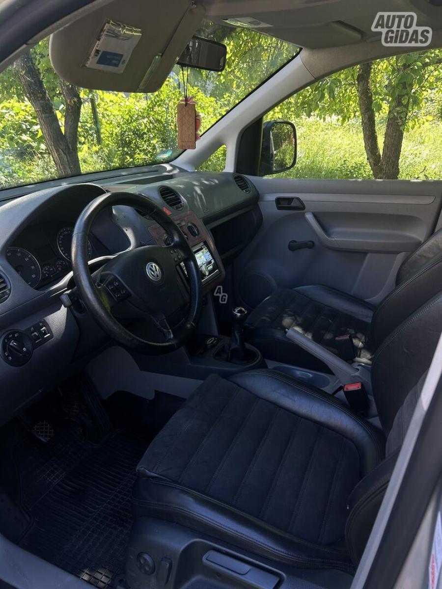 Grey Volkswagen Caddy 2006 in Kaunas, with an engine capacity of 2.00 L and mileage of 189 thousand km for 2400 €, photo 6 on AUTOMOTO.COM.LV