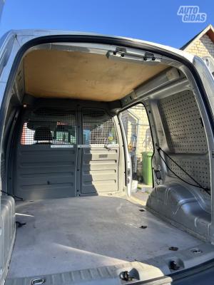 Grey Volkswagen Caddy 2006 in Kaunas, with an engine capacity of 2.00 L and mileage of 189 thousand km for 2400 €, photo 7 on AUTOMOTO.COM.LV