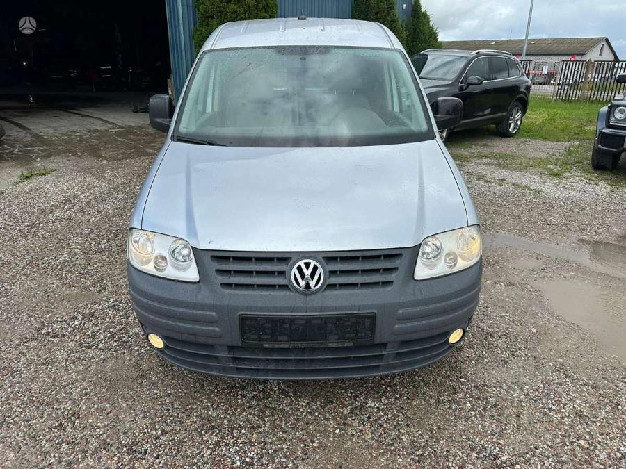 Grey Volkswagen Caddy 2008 in Jurbarkas, with an engine capacity of 1.90 L and mileage of 300 thousand km for 4234 €, photo 1 on AUTOMOTO.COM.LV