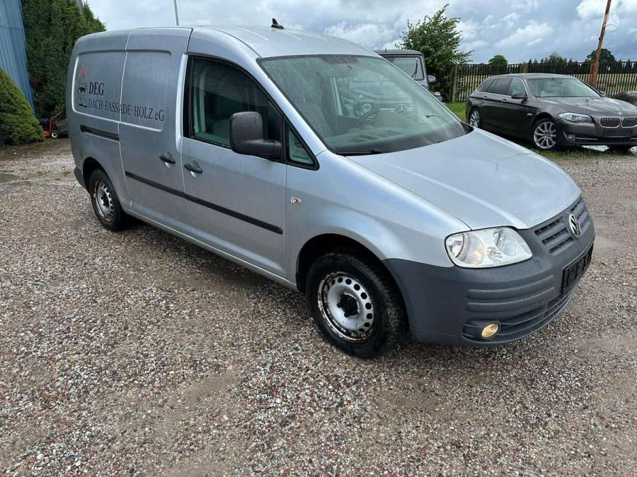 Grey Volkswagen Caddy 2008 in Jurbarkas, with an engine capacity of 1.90 L and mileage of 300 thousand km for 4234 €, photo 3 on AUTOMOTO.COM.LV