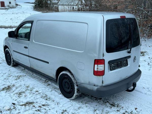 Grey Volkswagen Caddy 2010 in Vilkaviskis, with an engine capacity of 1.90 L and mileage of 264 thousand km for 2200 €, photo 4 on AUTOMOTO.COM.LV
