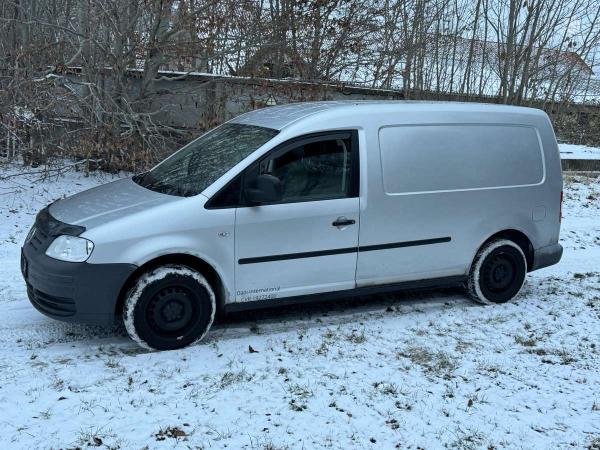 Grey Volkswagen Caddy 2010 in Vilkaviskis, with an engine capacity of 1.90 L and mileage of 264 thousand km for 2200 €, photo 6 on AUTOMOTO.COM.LV