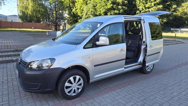 Pelēks Volkswagen Caddy 2012 Klaipėda, ar dzinēja tilpumu 1.60 L un nobraukumu 227 tūkst. km par 5390 €, foto 10 vietnē AUTOMOTO.COM.LV