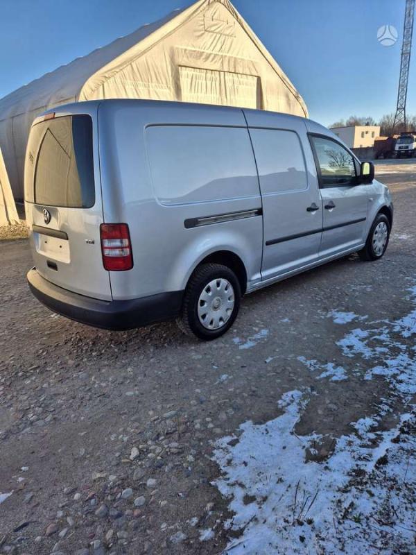 Grey Volkswagen Caddy 2013 in Vilkaviskis, with an engine capacity of 1.60 L and mileage of 210 thousand km for 4650 €, photo 2 on AUTOMOTO.COM.LV