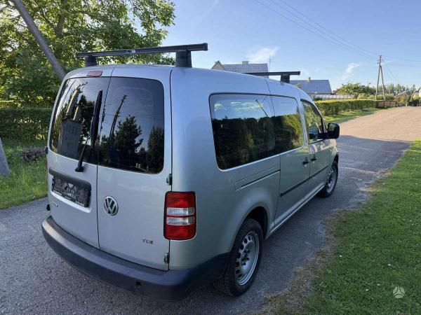 Grey Volkswagen Caddy 2014 in Vilnius, with an engine capacity of 1.60 L and mileage of 314 thousand km for 5500 €, photo 5 on AUTOMOTO.COM.LV
