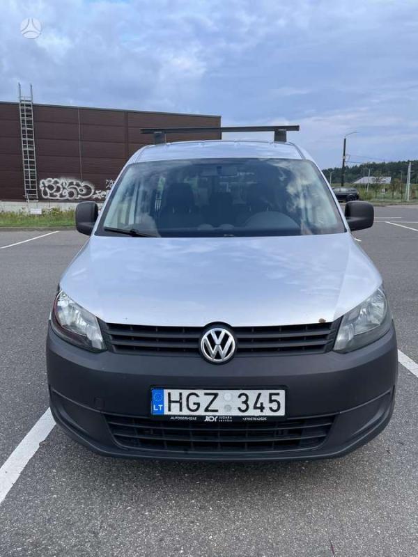 Grey Volkswagen Caddy 2014 in Vilnius, with an engine capacity of 1.60 L and mileage of 314 thousand km for 5500 €, photo 8 on AUTOMOTO.COM.LV