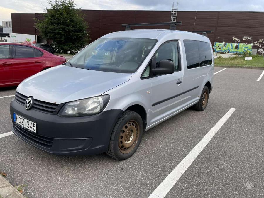 Grey Volkswagen Caddy 2014 in Vilnius, with an engine capacity of 1.60 L and mileage of 314 thousand km for 5500 €, photo 9 on AUTOMOTO.COM.LV