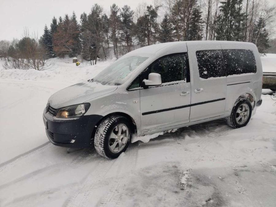 Pelēks Volkswagen Caddy 2015 Šilalė, ar dzinēja tilpumu 2.00 L un nobraukumu 392 tūkst. km par 10200 €, foto 2 vietnē AUTOMOTO.COM.LV