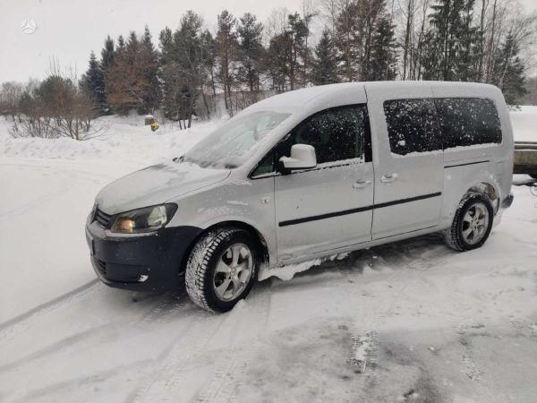 Grey Volkswagen Caddy 2015 in Silale, with an engine capacity of 2.00 L and mileage of 392 thousand km for 10200 €, photo 4 on AUTOMOTO.COM.LV
