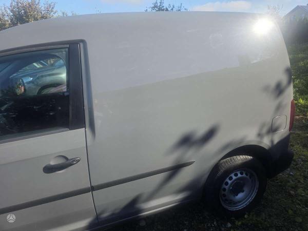 Pelēks Volkswagen Caddy 2018 Viļņa, ar dzinēja tilpumu 2.00 L un nobraukumu 140 tūkst. km par 6500 €, foto 5 vietnē AUTOMOTO.COM.LV