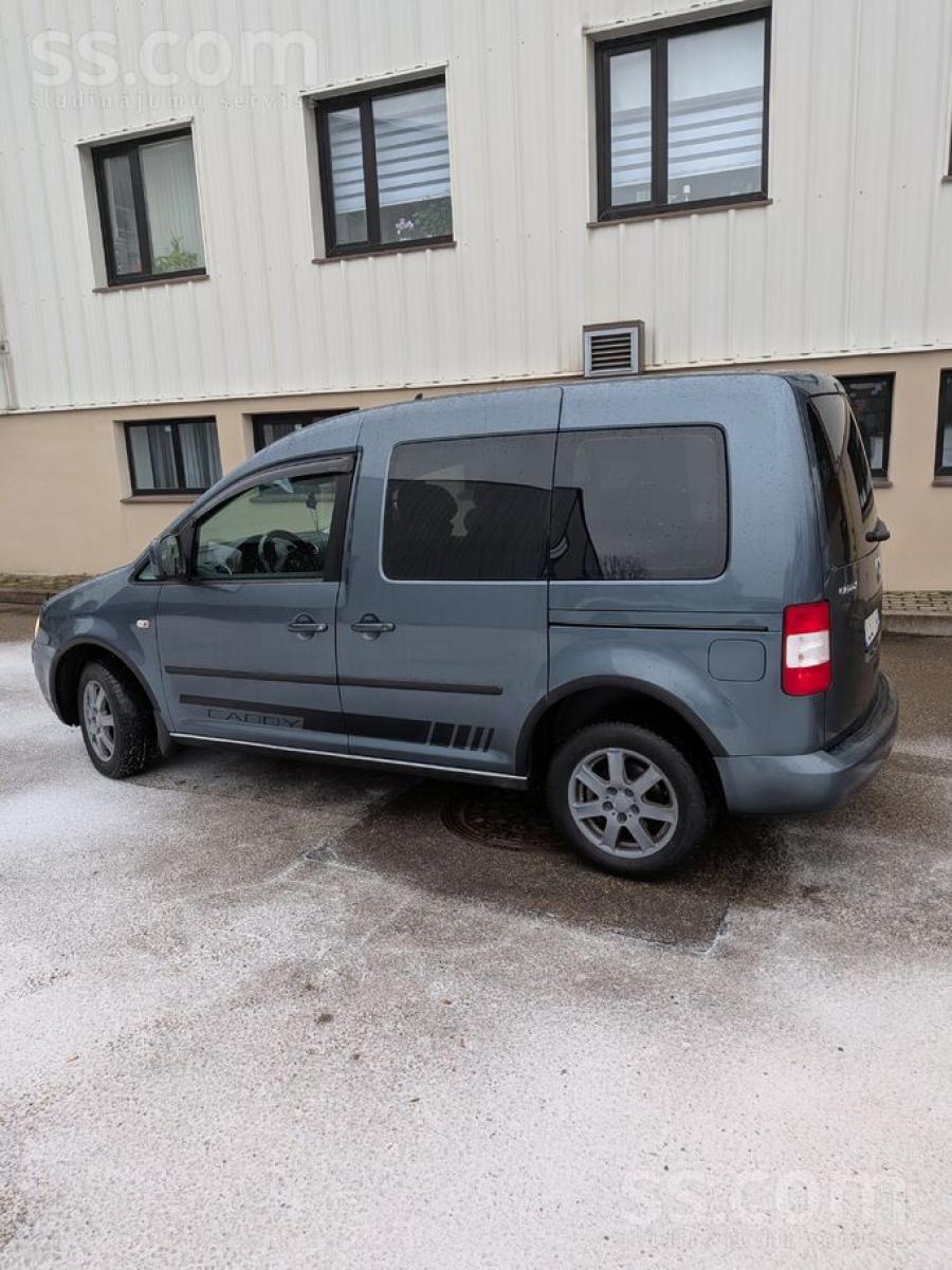 Grey Volkswagen Caddy 2007 in Riga, with an engine capacity of 1.90 L and mileage of 227 thousand km for 4000 €, photo 3 on AUTOMOTO.COM.LV