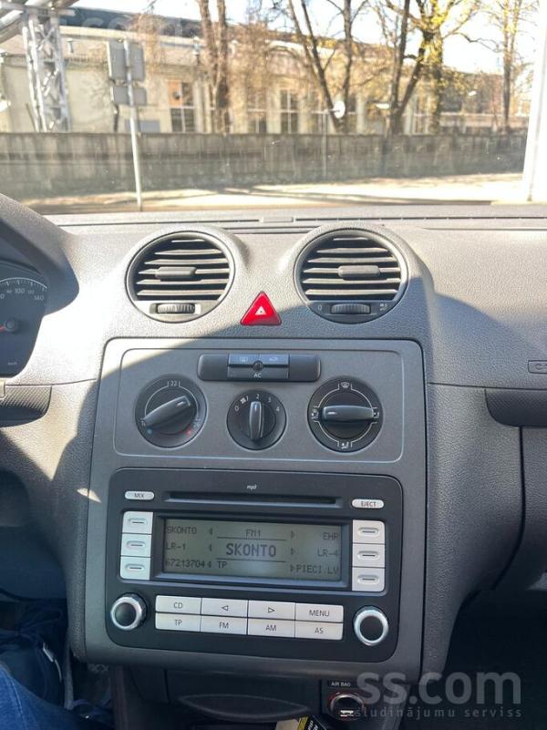 Pelēks Volkswagen Caddy 2008 Rīga, ar dzinēja tilpumu 1.90 L un nobraukumu 280 tūkst. km par 3800 €, foto 10 vietnē AUTOMOTO.COM.LV
