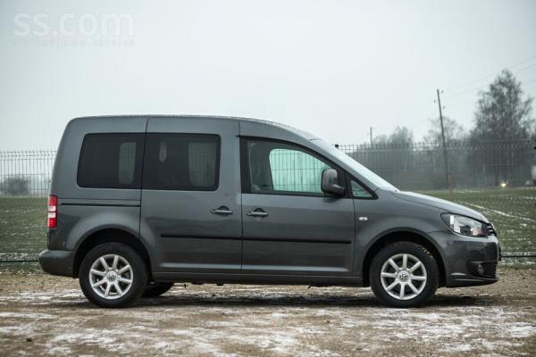 Grey Volkswagen Caddy 2010 in Tukums, with an engine capacity of 1.60 L and mileage of 0 thousand km for 4550 €, photo 4 on AUTOMOTO.COM.LV