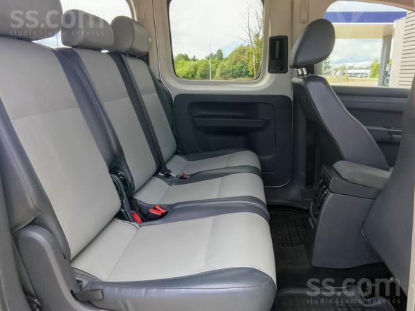 Grey Volkswagen Caddy 2011 in Tukums, with an engine capacity of 1.60 L and mileage of 303 thousand km for 5950 €, photo 6 on AUTOMOTO.COM.LV
