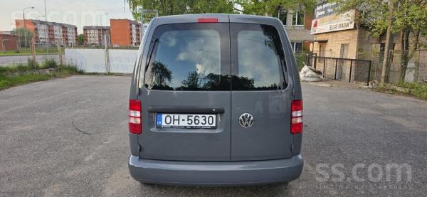 Pelēks Volkswagen Caddy 2013 Valmiera, ar dzinēja tilpumu 2.00 L un nobraukumu 267 tūkst. km par 8900 €, foto 5 vietnē AUTOMOTO.COM.LV