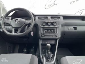 Grey Volkswagen Caddy 2018 in Avizieniai, with an engine capacity of 2.00 L and mileage of 321 thousand km for 5300 €, photo 3 on AUTOMOTO.COM.LV