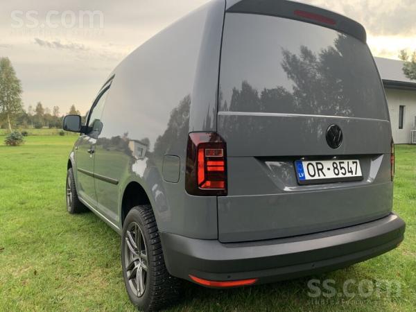 Grey Volkswagen Caddy 2018 in Liepaja, with an engine capacity of 2.00 L and mileage of 95 thousand km for 12500 €, photo 6 on AUTOMOTO.COM.LV