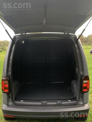 Серый Фольксваген Кадди 2018 в Лиепая, объемом двигателя 2.00 л и пробегом 95 тыс. км за 12500 €, фото 9 на AUTOMOTO.COM.LV