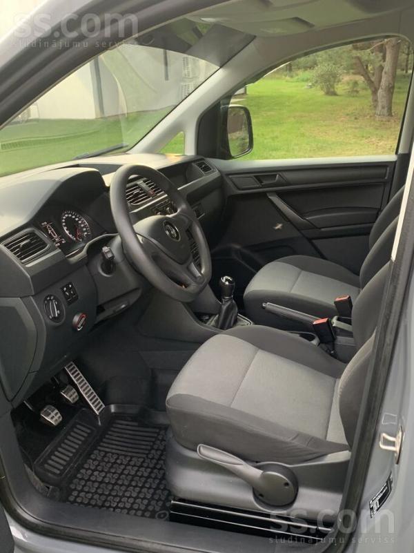 Grey Volkswagen Caddy 2018 in Liepaja, with an engine capacity of 2.00 L and mileage of 95 thousand km for 12500 €, photo 11 on AUTOMOTO.COM.LV