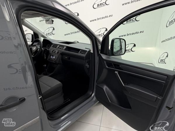 Pelēks Volkswagen Caddy 2019 Avižieniai, ar dzinēja tilpumu 2.00 L un nobraukumu 142 tūkst. km par 8200 €, foto 8 vietnē AUTOMOTO.COM.LV