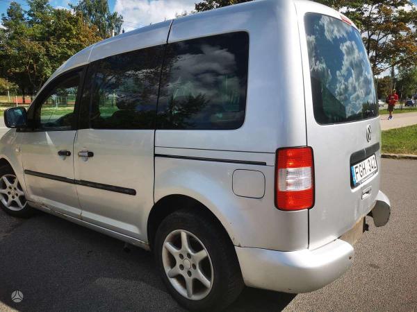 Pelēks Volkswagen Caddy 2004 Viļņa, ar dzinēja tilpumu 1.90 L un nobraukumu 43 tūkst. km par 1950 €, foto 9 vietnē AUTOMOTO.COM.LV