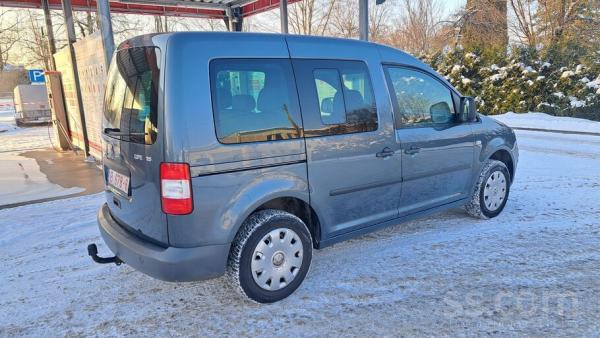Pelēks Volkswagen Caddy 2005 Ogre, ar dzinēja tilpumu 1.60 L un nobraukumu 254 tūkst. km par 4150 €, foto 2 vietnē AUTOMOTO.COM.LV