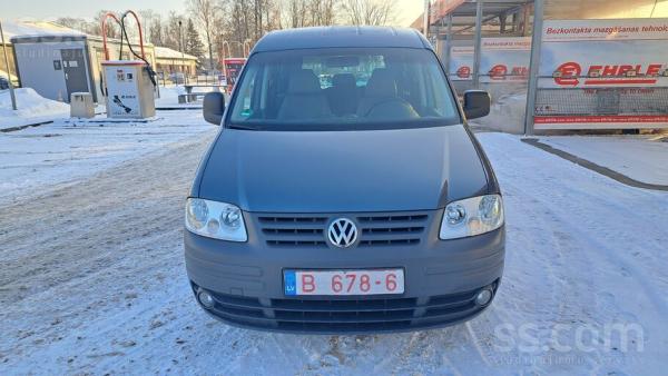 Pelēks Volkswagen Caddy 2005 Ogre, ar dzinēja tilpumu 1.60 L un nobraukumu 254 tūkst. km par 4150 €, foto 3 vietnē AUTOMOTO.COM.LV