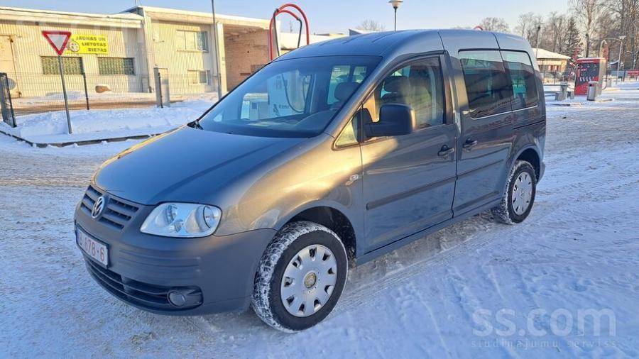 Grey Volkswagen Caddy 2005 in Ogre, with an engine capacity of 1.60 L and mileage of 254 thousand km for 4150 €, photo 5 on AUTOMOTO.COM.LV