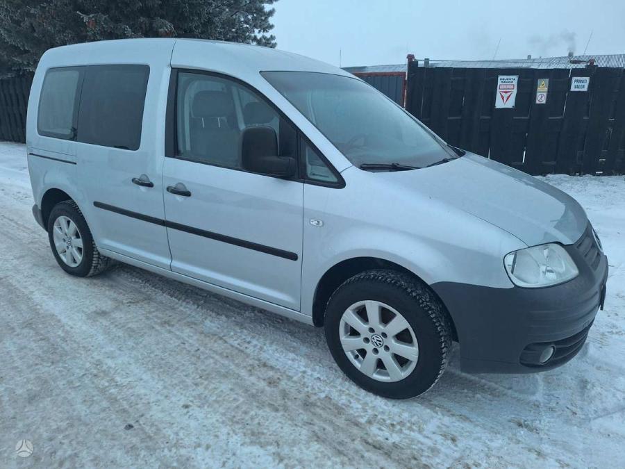Grey Volkswagen Caddy 2005 in Marijampole, with an engine capacity of 1.40 L and mileage of 220 thousand km for 2850 €, photo 5 on AUTOMOTO.COM.LV