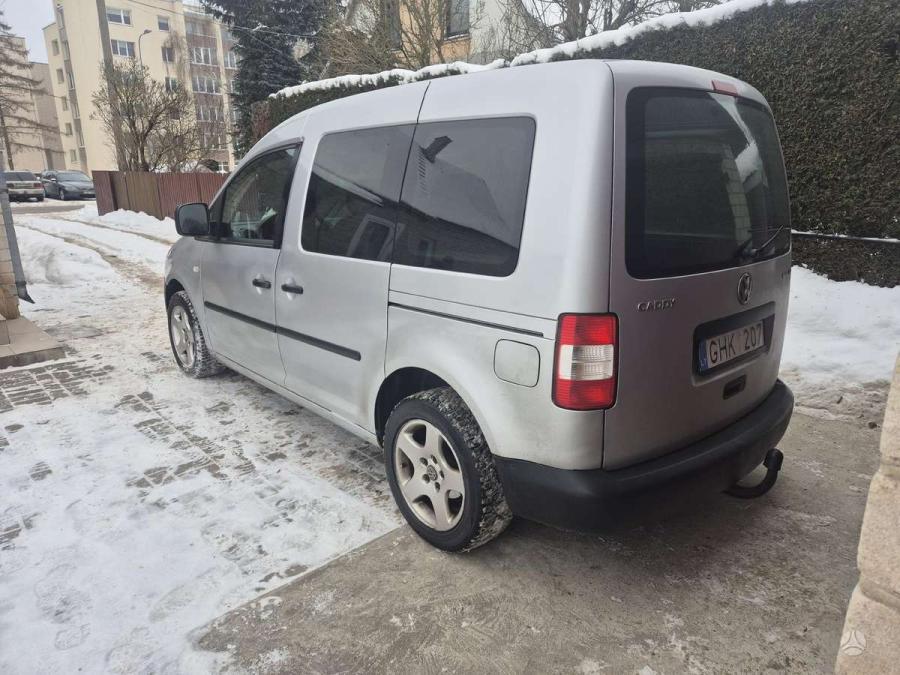 Pelēks Volkswagen Caddy 2005 Prienai, ar dzinēja tilpumu 1.90 L un nobraukumu 429 tūkst. km par 3050 €, foto 5 vietnē AUTOMOTO.COM.LV