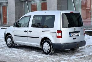 Grey Volkswagen Caddy 2005 in Vilnius, with an engine capacity of 1.60 L and mileage of 500 thousand km for 2500 €, photo 4 on AUTOMOTO.COM.LV