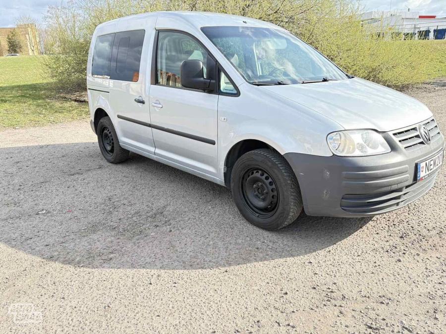 Pelēks Volkswagen Caddy 2005 Kauņa, ar dzinēja tilpumu 1.90 L un nobraukumu 360 tūkst. km par 1950 €, foto 7 vietnē AUTOMOTO.COM.LV