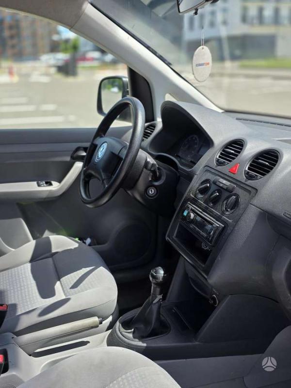 Grey Volkswagen Caddy 2005 in Vilnius, with an engine capacity of 1.40 L and mileage of 265 thousand km for 2500 €, photo 10 on AUTOMOTO.COM.LV