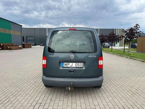 Pelēks Volkswagen Caddy 2005 Klaipėda, ar dzinēja tilpumu 1.90 L un nobraukumu 250 tūkst. km par 2600 €, foto 6 vietnē AUTOMOTO.COM.LV