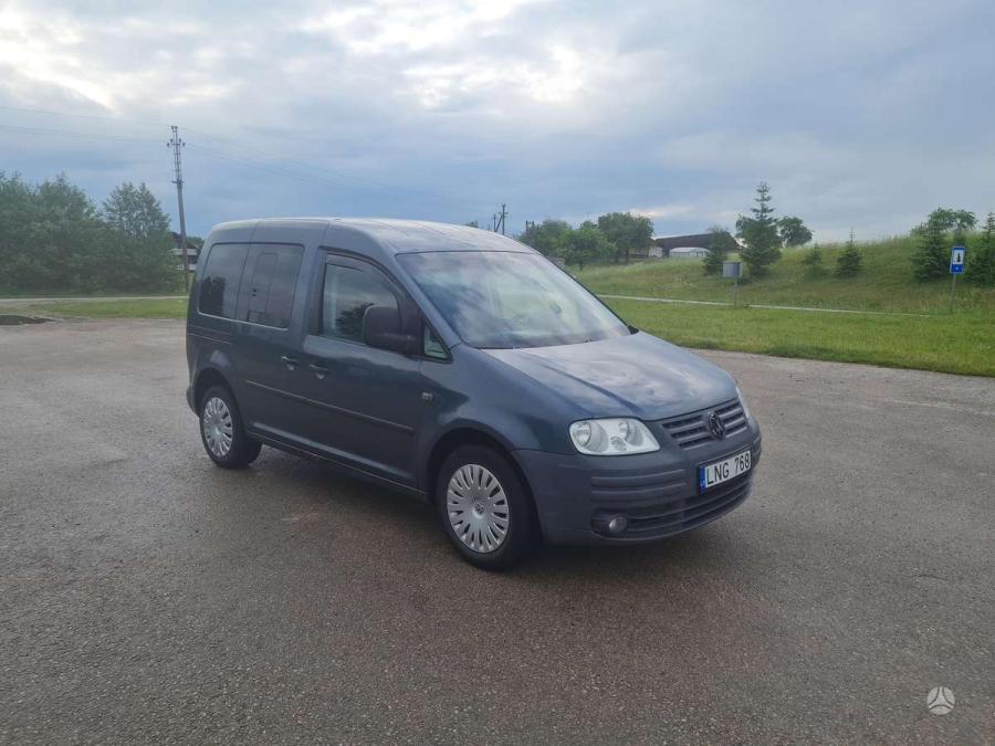 Pelēks Volkswagen Caddy 2005 Viļņa, ar dzinēja tilpumu 1.90 L un nobraukumu 340 tūkst. km par 2100 €, foto 1 vietnē AUTOMOTO.COM.LV