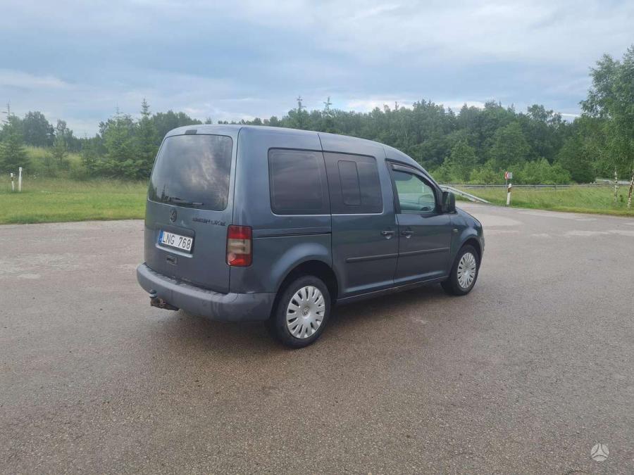 Pelēks Volkswagen Caddy 2005 Viļņa, ar dzinēja tilpumu 1.90 L un nobraukumu 340 tūkst. km par 2100 €, foto 3 vietnē AUTOMOTO.COM.LV