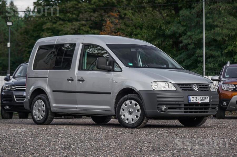 Pelēks Volkswagen Caddy 2005 Rīga, ar dzinēja tilpumu 1.60 L un nobraukumu 233 tūkst. km par 3990 €, foto 3 vietnē AUTOMOTO.COM.LV