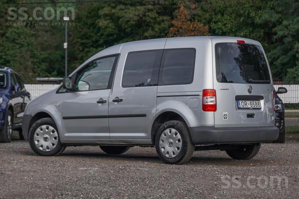 Pelēks Volkswagen Caddy 2005 Rīga, ar dzinēja tilpumu 1.60 L un nobraukumu 233 tūkst. km par 3990 €, foto 4 vietnē AUTOMOTO.COM.LV