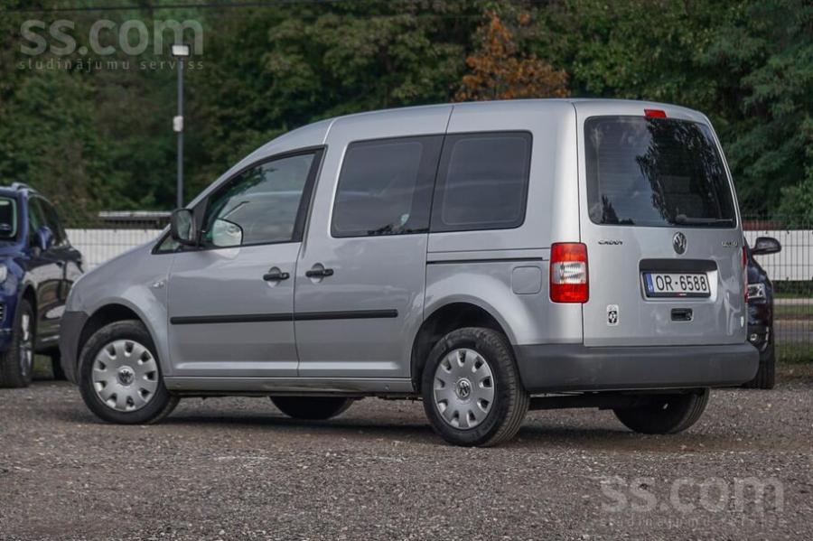 Pelēks Volkswagen Caddy 2005 Rīga, ar dzinēja tilpumu 1.60 L un nobraukumu 233 tūkst. km par 3990 €, foto 4 vietnē AUTOMOTO.COM.LV